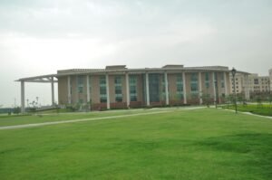 Shiv Nadar University (SNU) Greater Noida: Admission, Courses, Fees ...